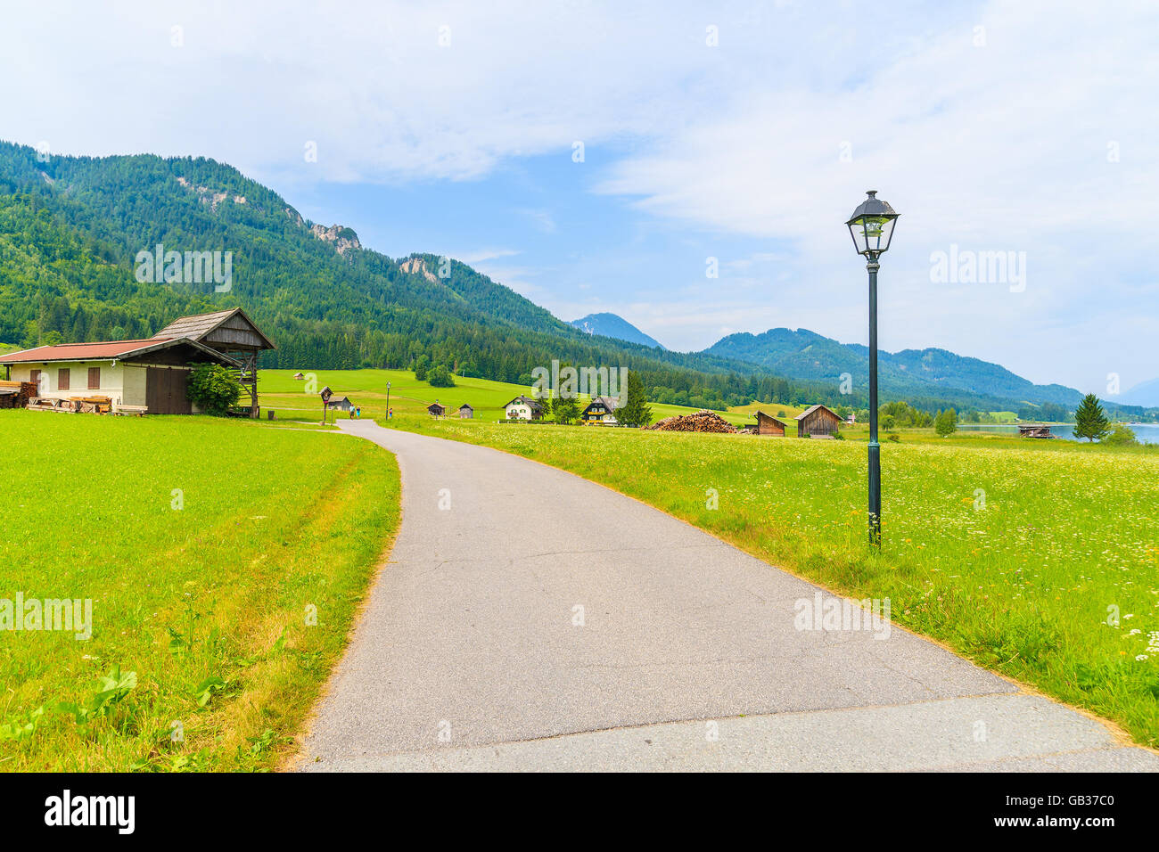 Traditional alpine architecture hi-res stock photography and images - Alamy