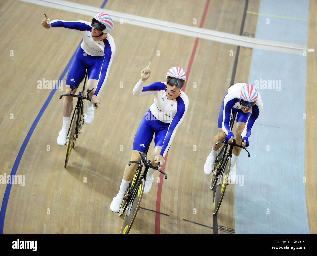 Great Britain's Ed Clancy, Paul Manning (right) and Geraint Thomas ...