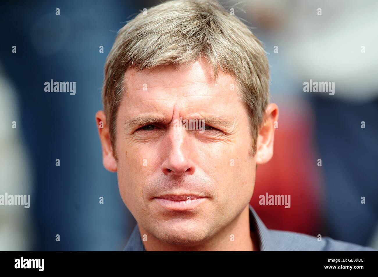 Tv presenter matt smith prior to kick off hi-res stock photography and ...
