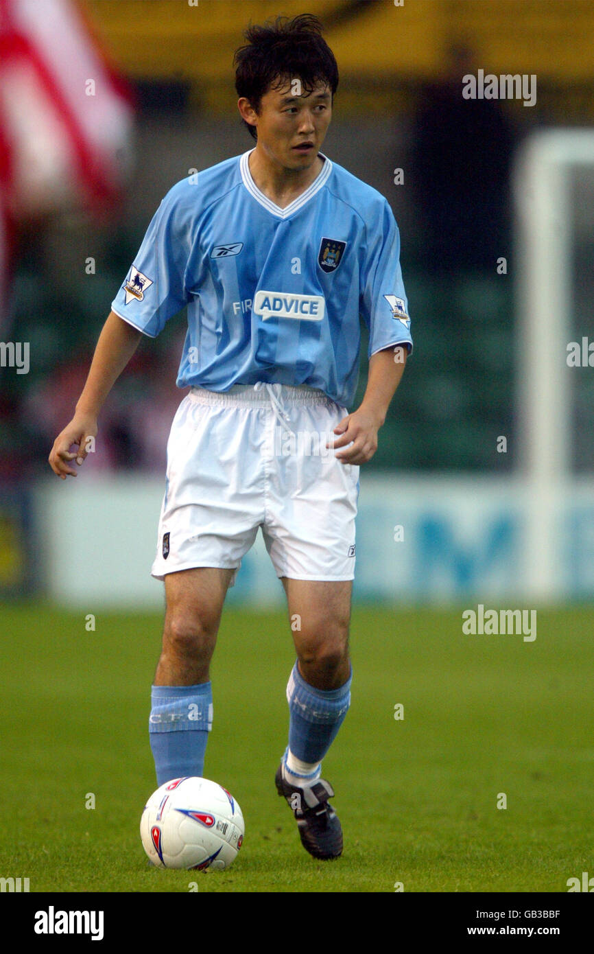 Sun jihai of manchester city hi-res stock photography and images - Alamy
