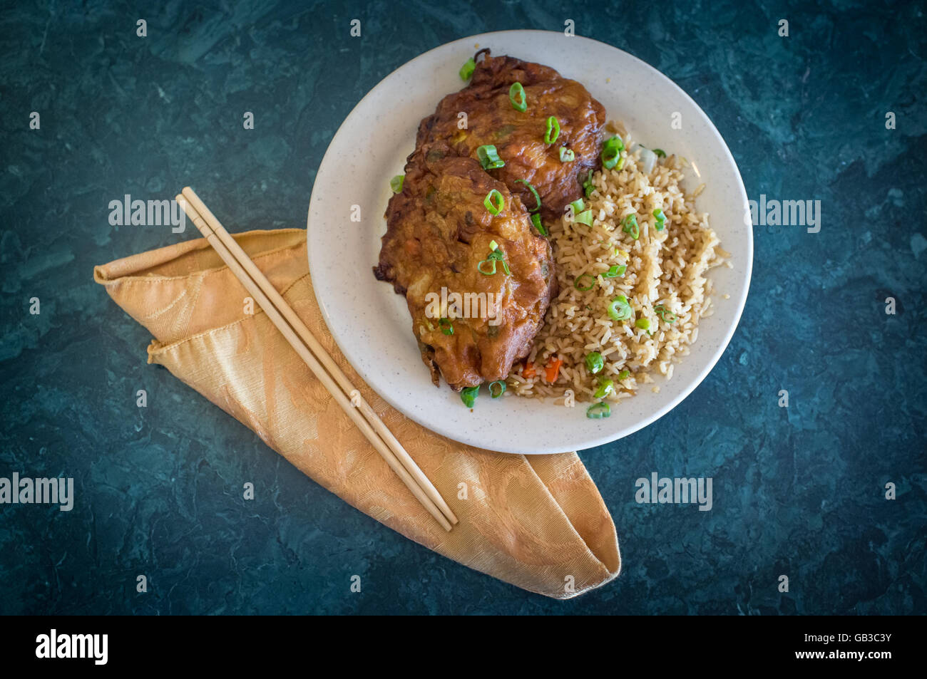 Egg fu yung hi-res stock photography and images - Alamy