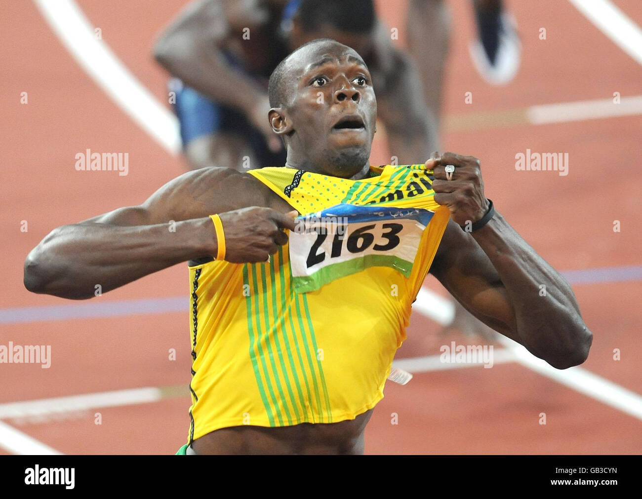 Usain bolt running olympics hi-res stock photography and images - Alamy