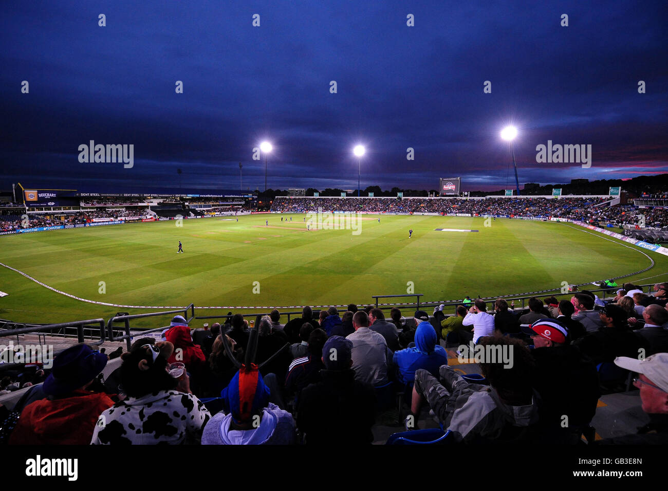 Headingley cricket ground general hi-res stock photography and images ...