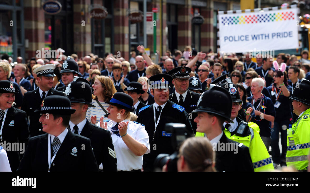 Gay police officers hi-res stock photography and images - Alamy