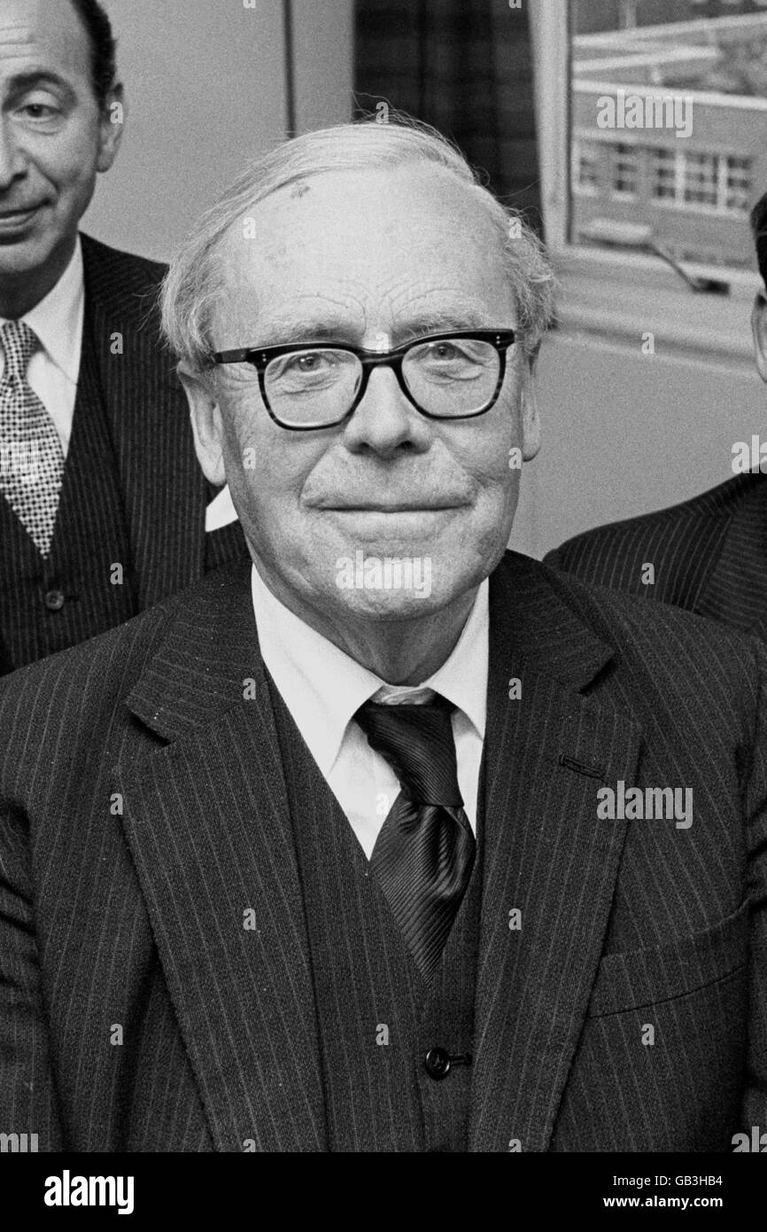 Sir david Black and White Stock Photos & Images - Alamy
