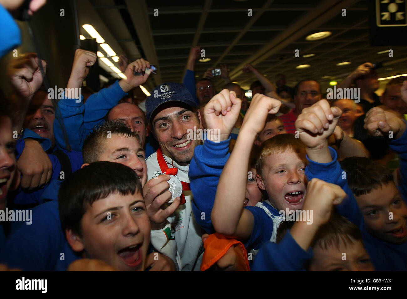 Irish boxer olympic medallist kenny egan meets fan karl doyle hi-res ...