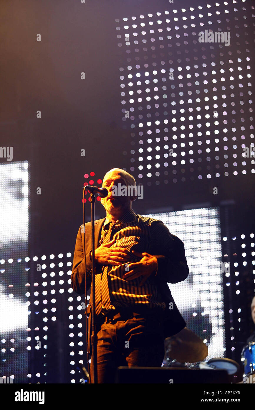 Rem concert hi-res stock photography and images - Alamy