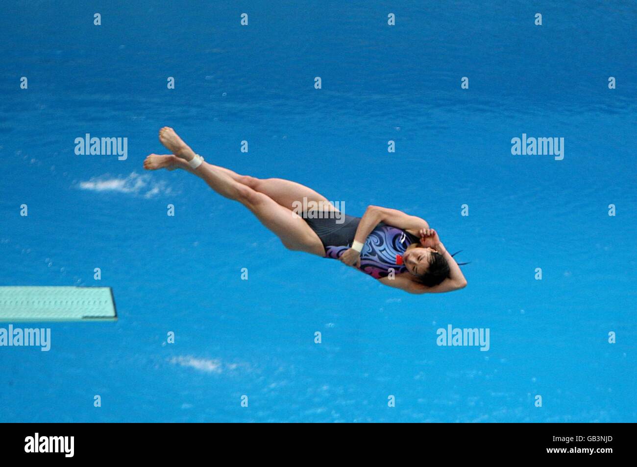 Olympic diving spin hi-res stock photography and images - Alamy