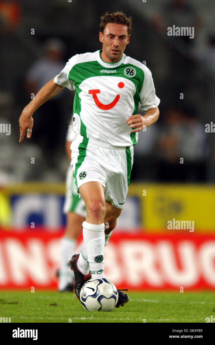 Soccer - Alpen Cup 2003 - Feyenoord v Hannover 96. Jan Simak , Hannover ...