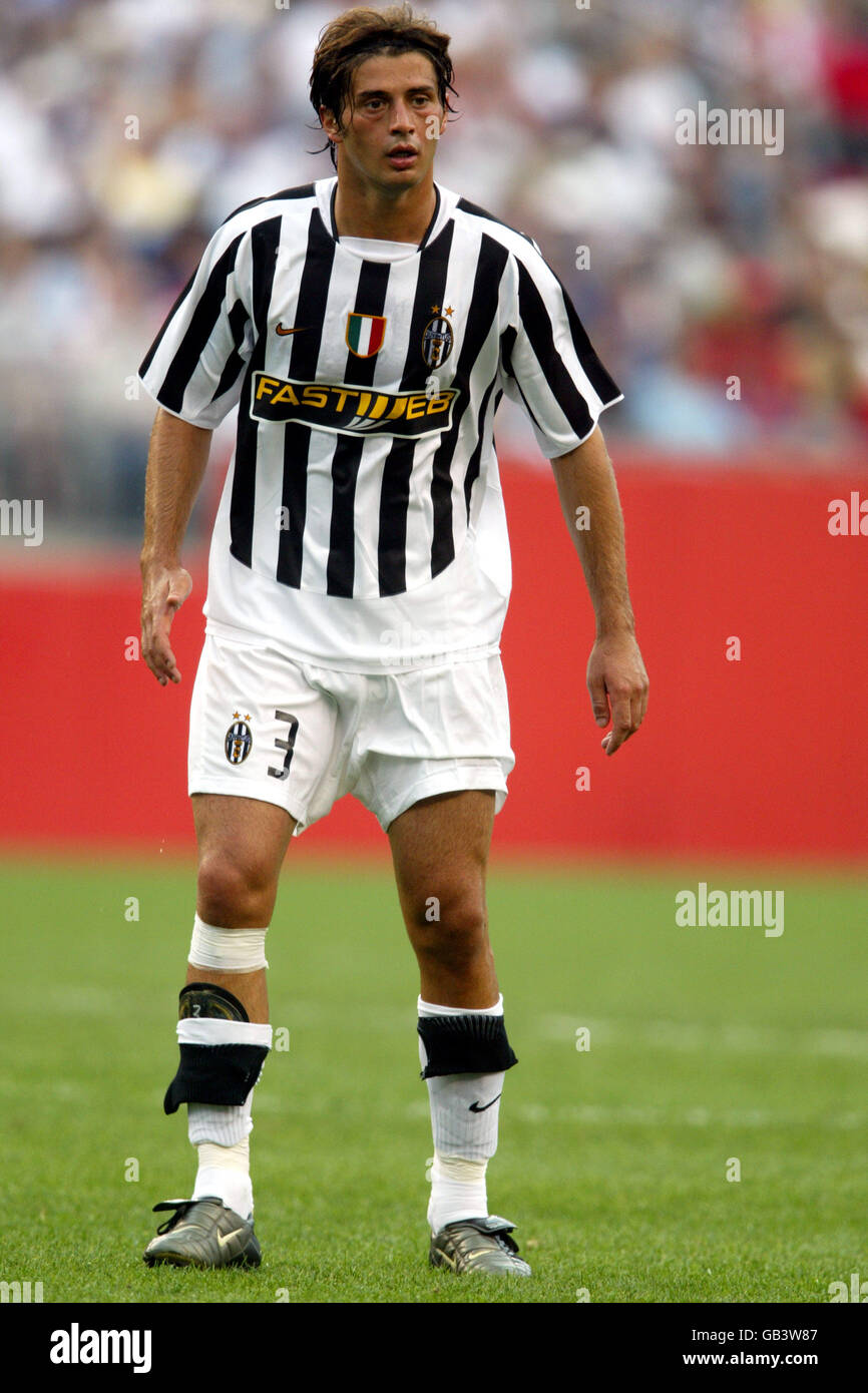Juventus alessio tacchinardi hi-res stock photography and images - Alamy