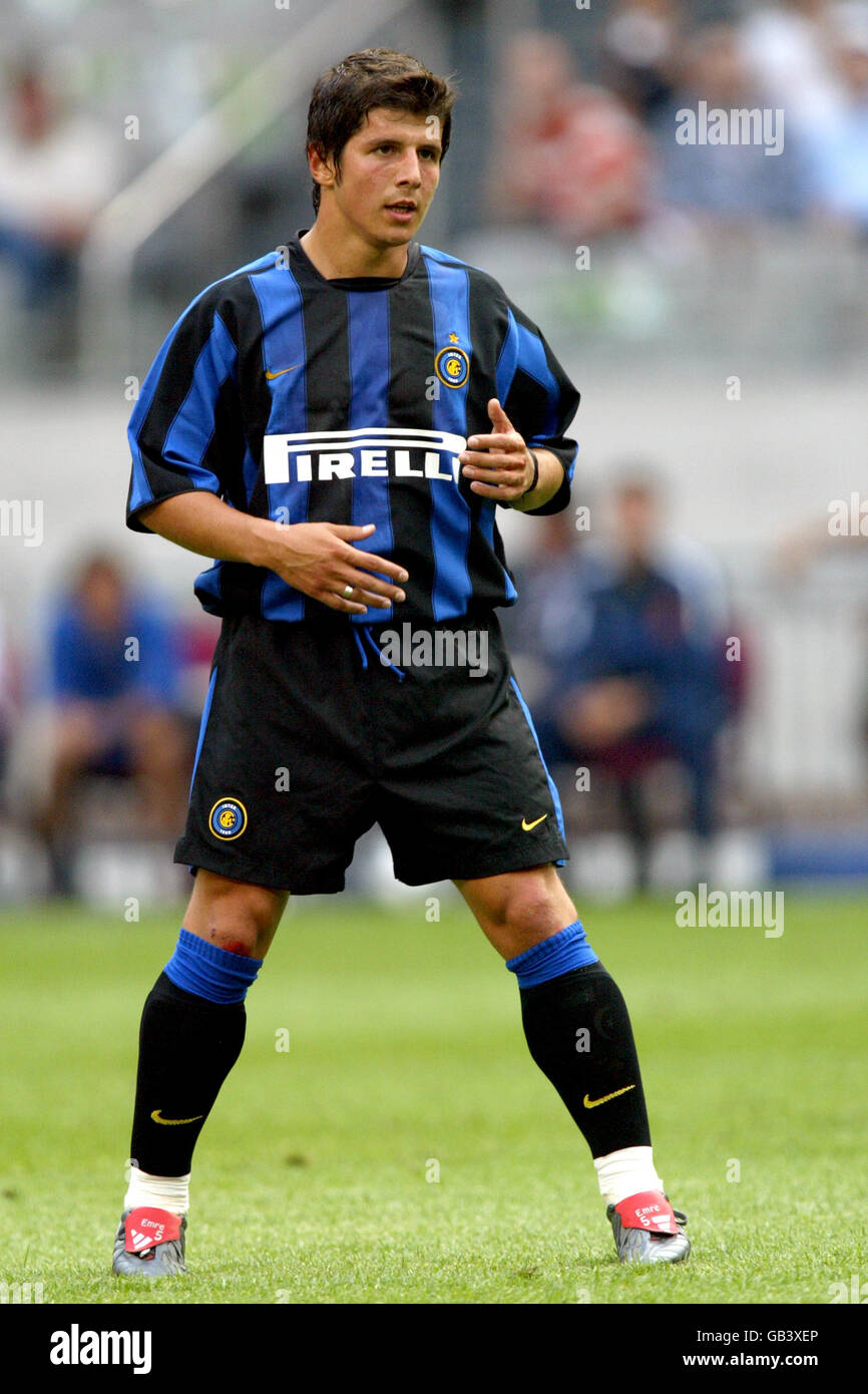 Emre belozoglu inter milan hi-res stock photography and images - Alamy