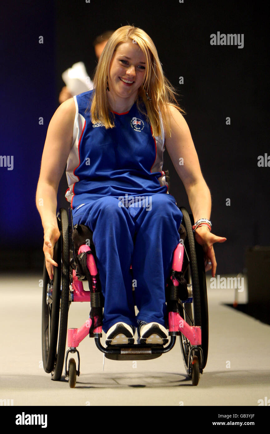 Kit outfit paralympian paralympic rugby hi-res stock photography and ...