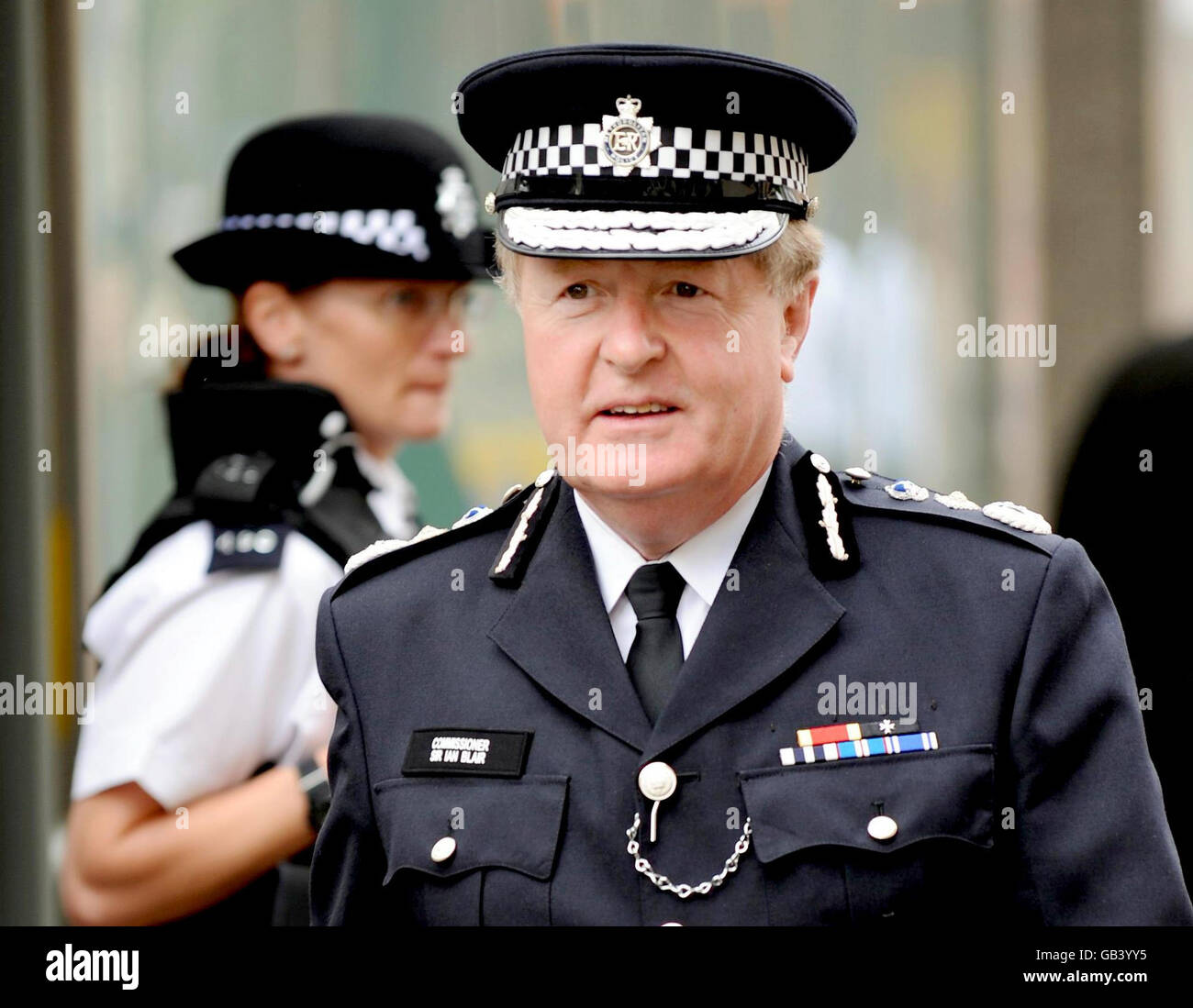 Metropolitan Police Commissioner Sir Ian Blair addresses the media ...