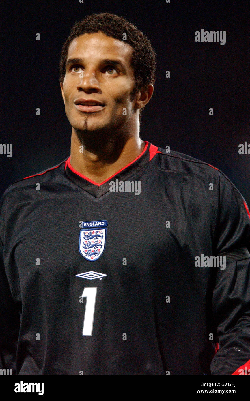 England Goalkeeper High Resolution Stock Photography and Images - Alamy