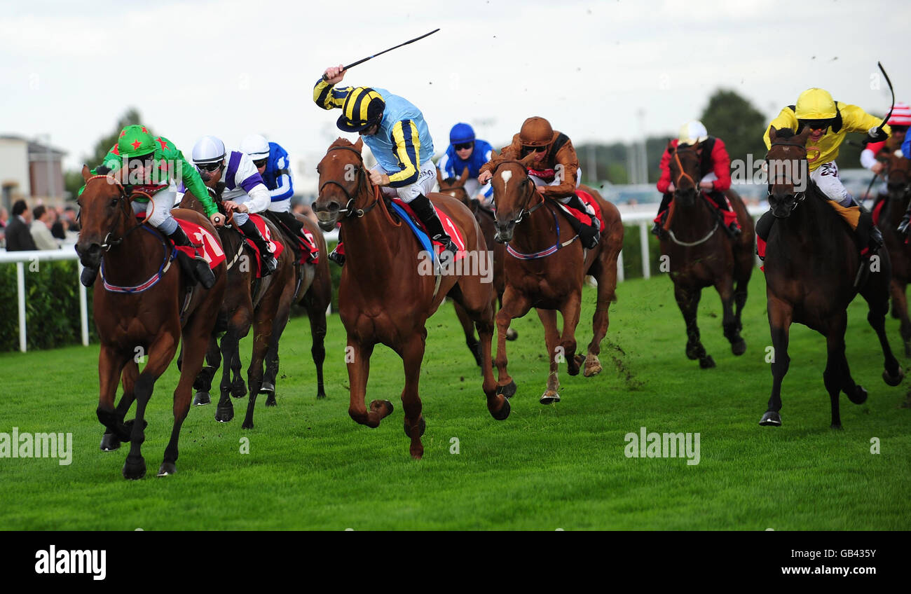 Chantilly Horse Racing High Resolution Stock Photography and Images - Alamy