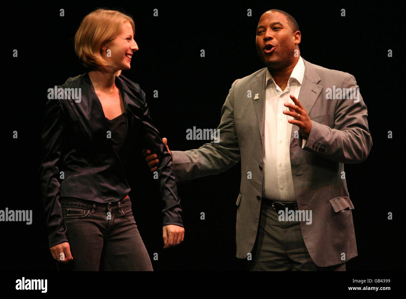 Former england footballer john hi-res stock photography and images - Alamy