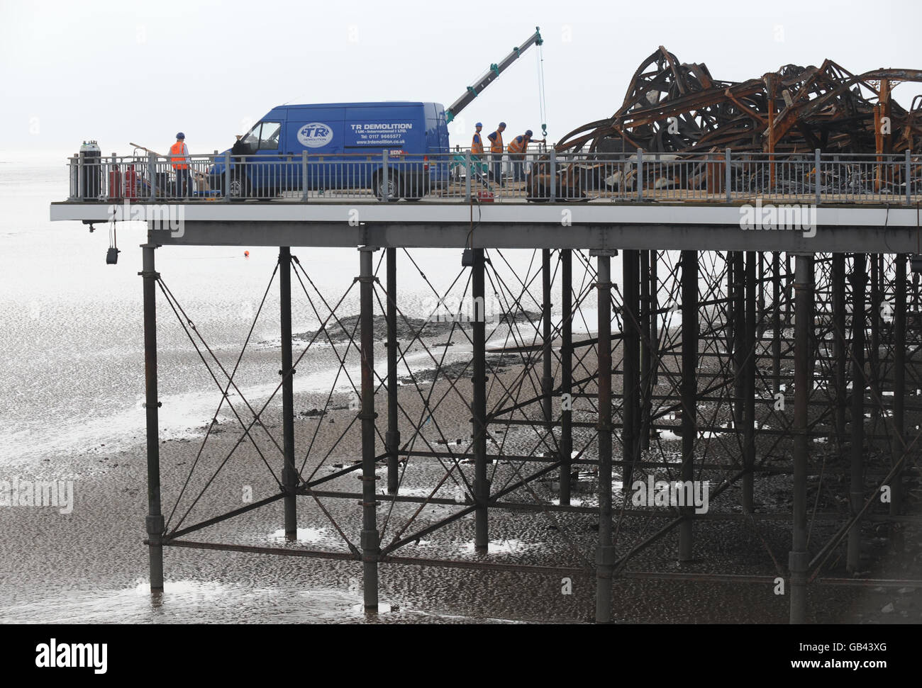 Pier demolition begins Stock Photo - Alamy
