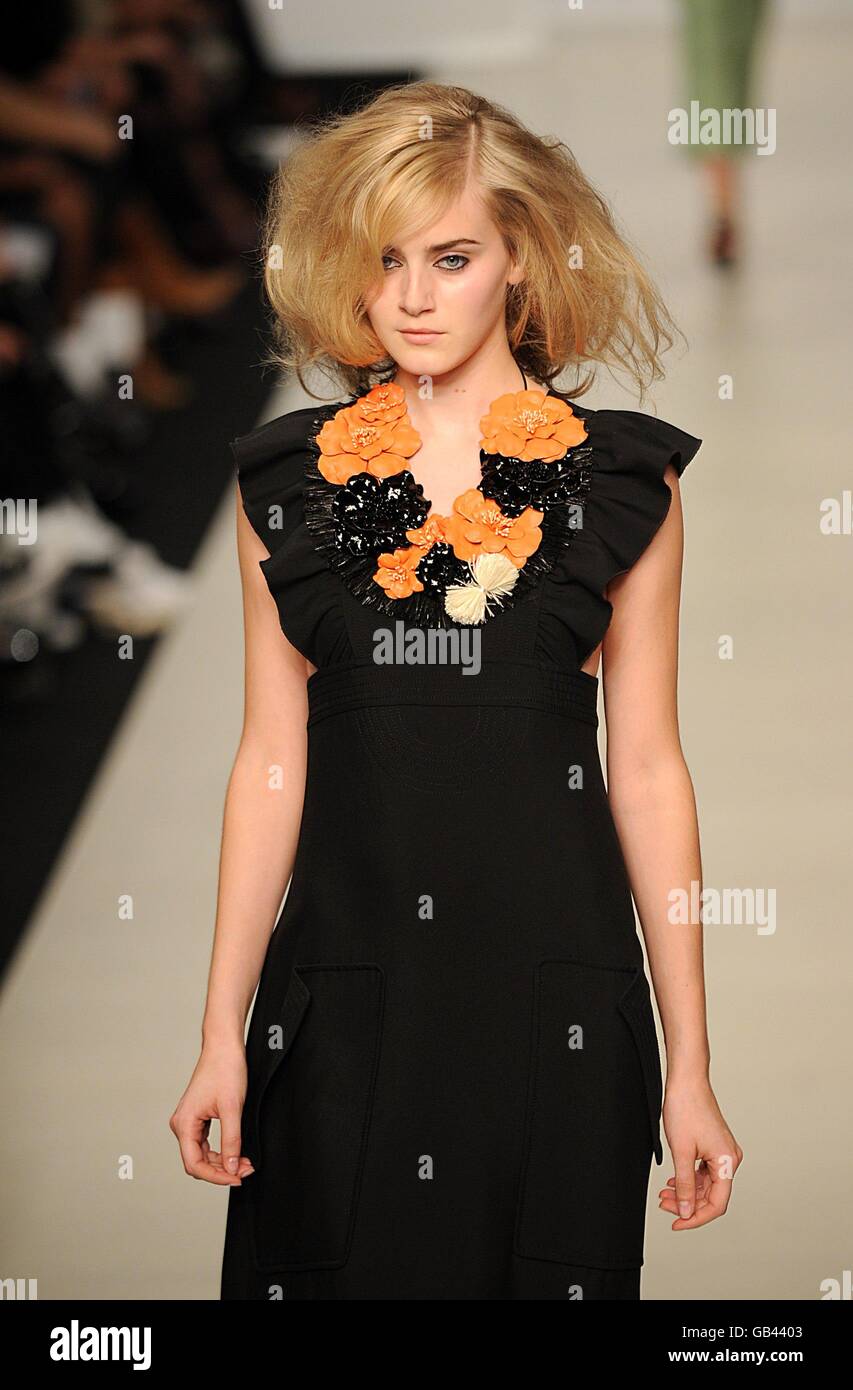 London Fashion Week - Jaeger London Catwalk Show Stock Photo - Alamy