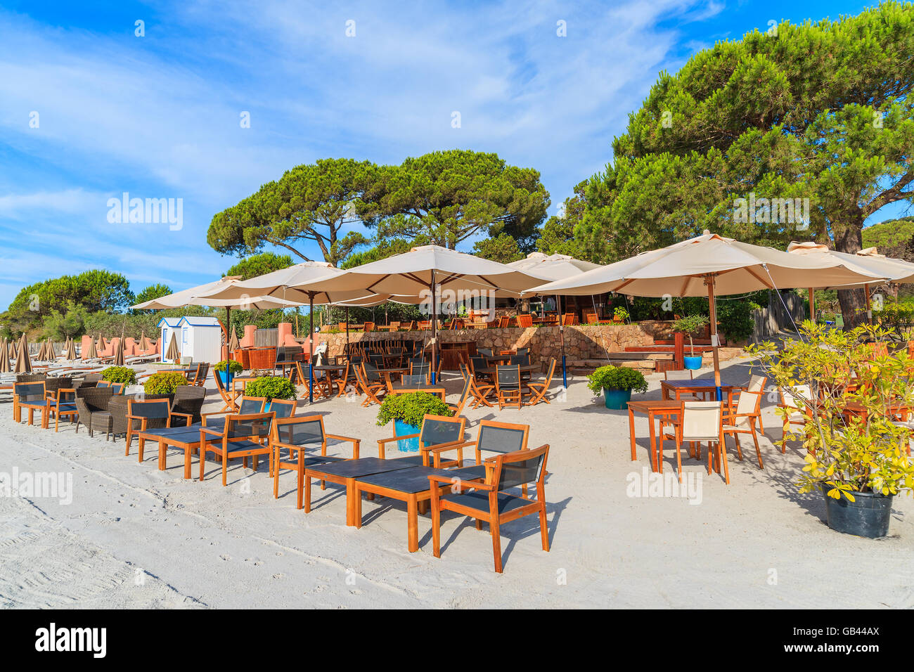 France beach bar hi-res stock photography and images - Alamy
