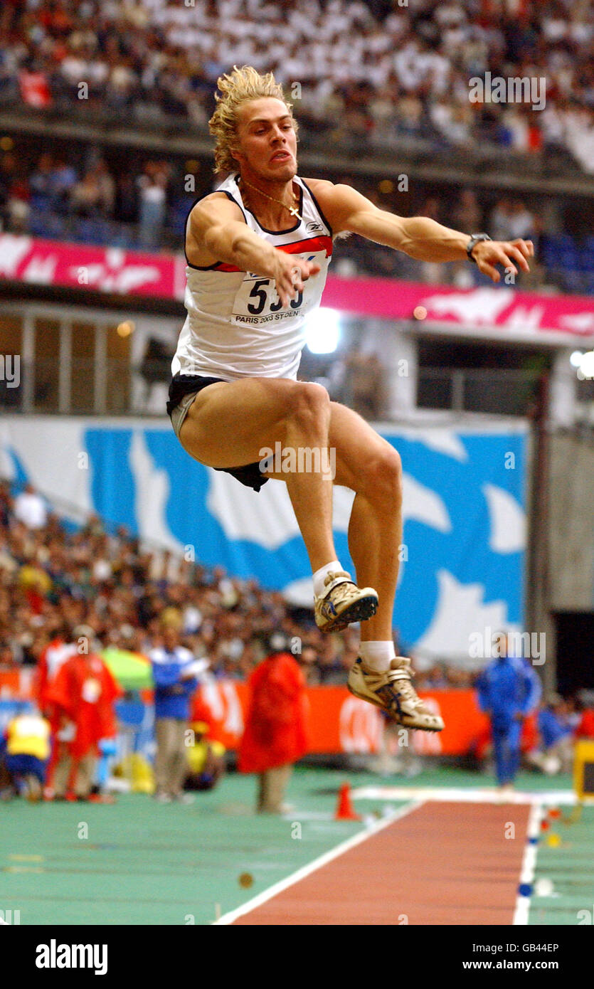 Athletics iaaf world athletics championships paris 2003 long jump final ...