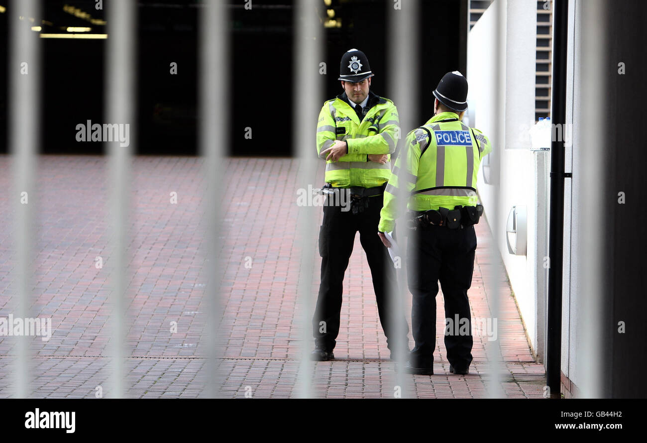 Police stand outside an apartment block in ladywood hi-res stock ...