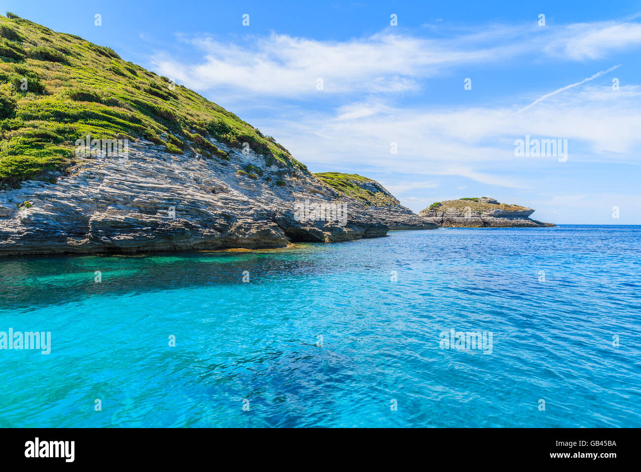 Bay with clear blue sea hi-res stock photography and images - Alamy