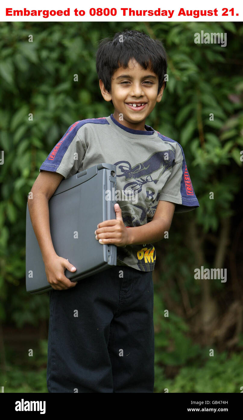 0800 mobile hi-res stock photography and images - Alamy