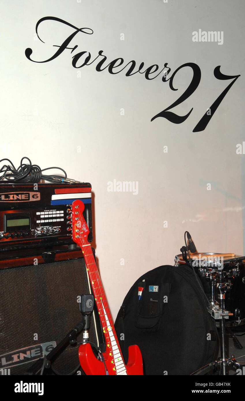 Forever 27 exhibition hi-res stock photography and images - Alamy