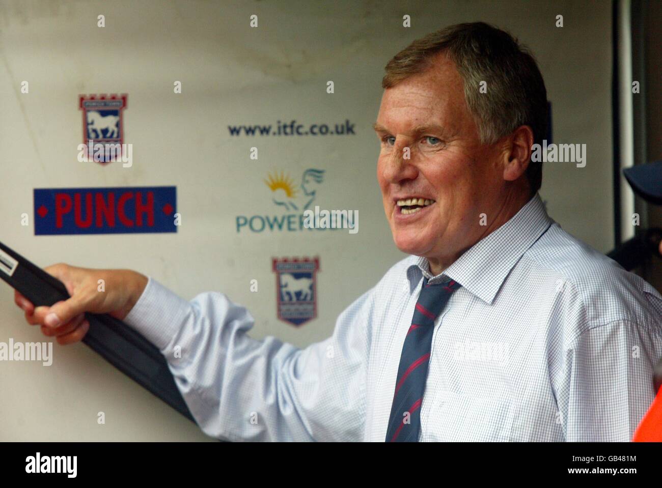 Ipswich towns manager joe royle hi-res stock photography and images - Alamy