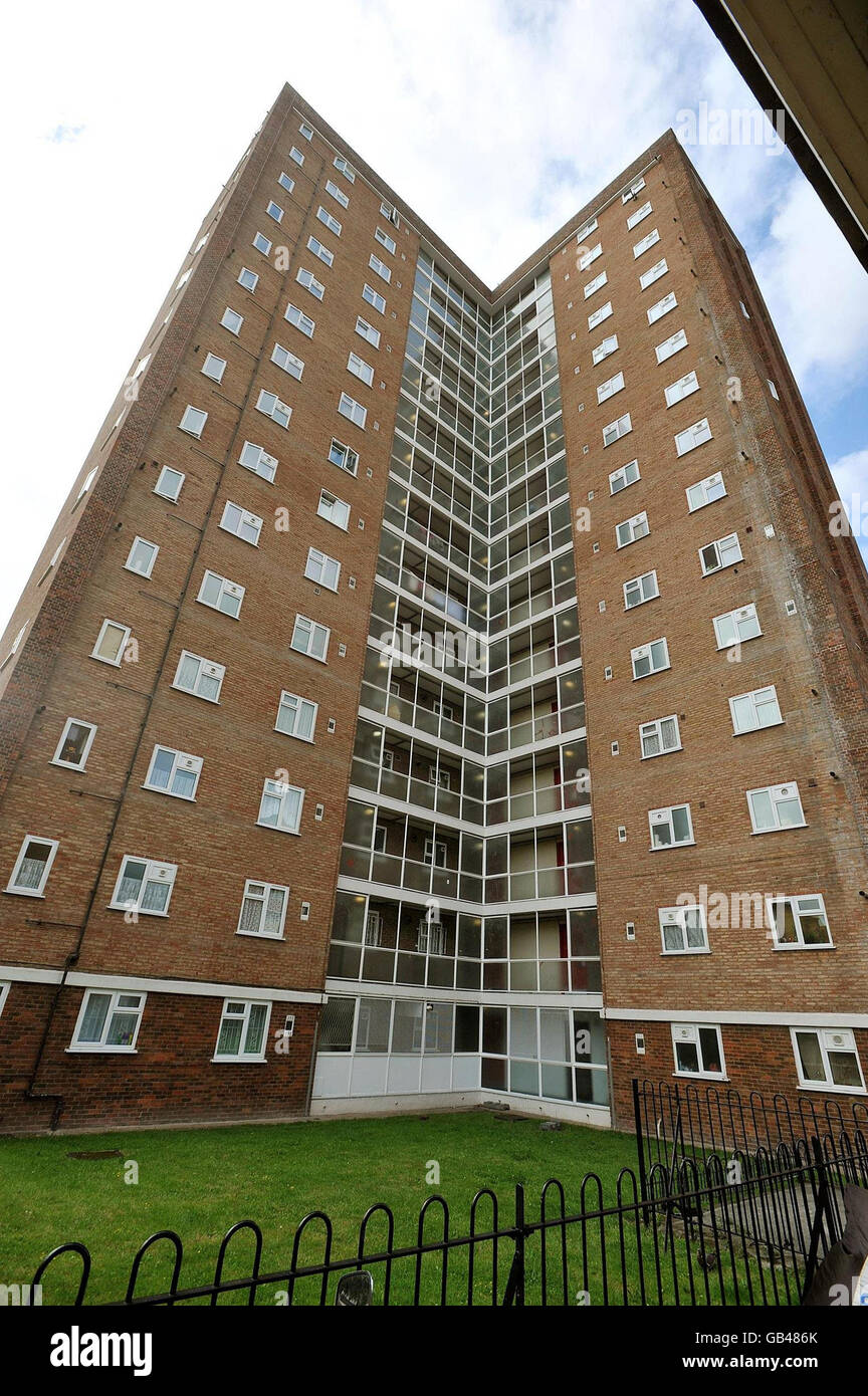 A tower block in hackney hi-res stock photography and images - Alamy