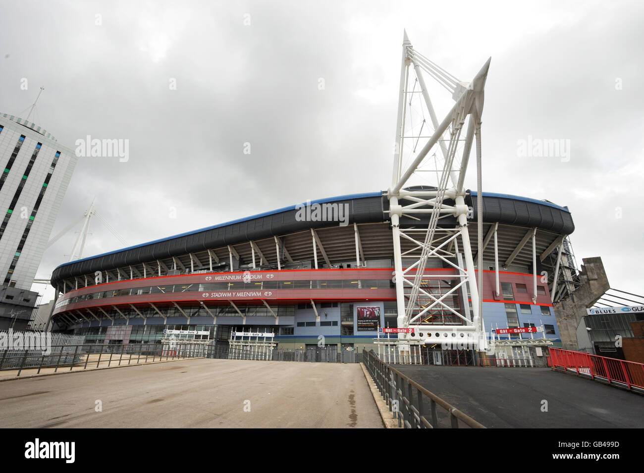 Millenium stadium exterior hi-res stock photography and images - Alamy
