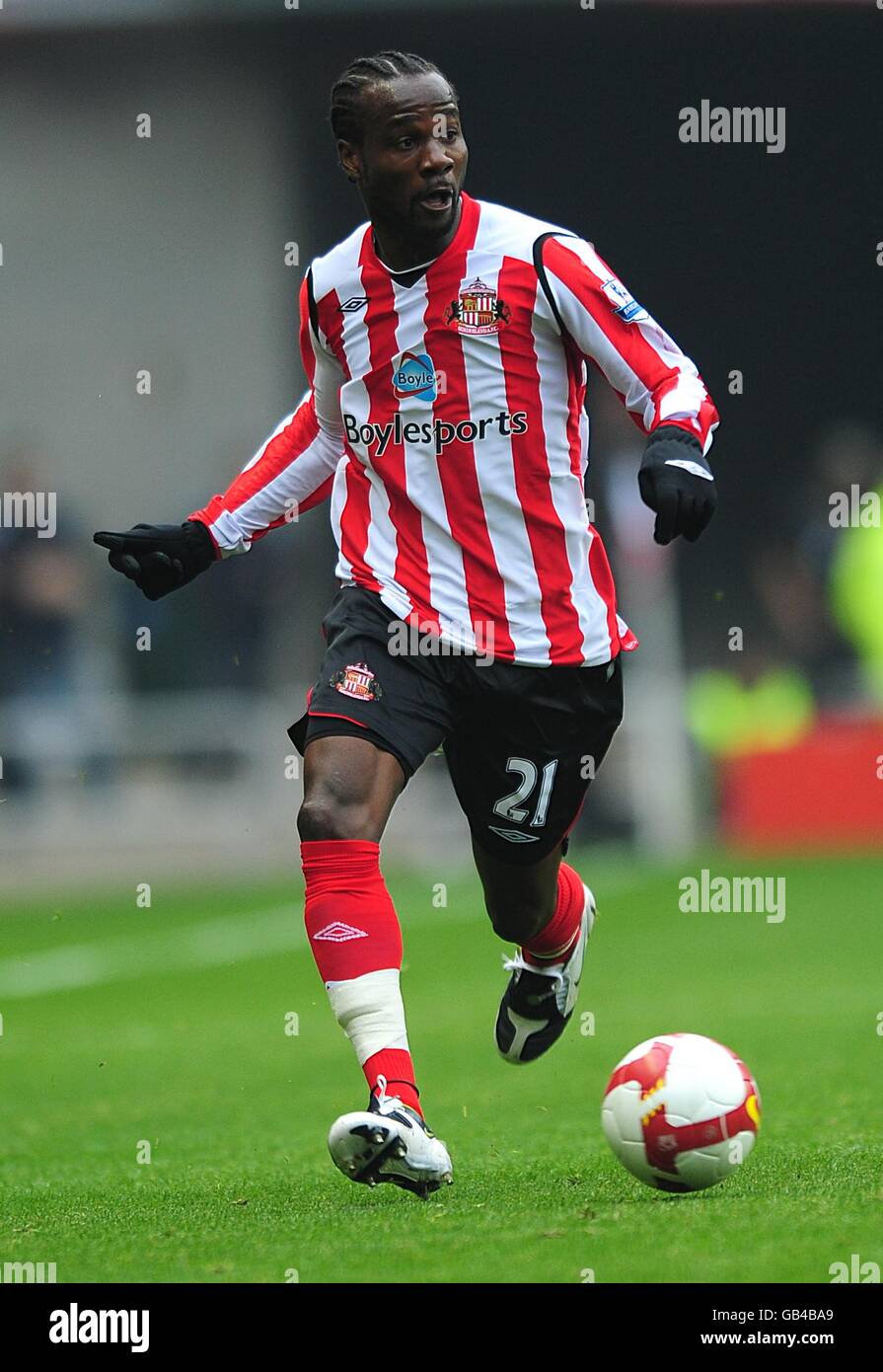 Sunderlands pascal chimbonda hi-res stock photography and images - Alamy