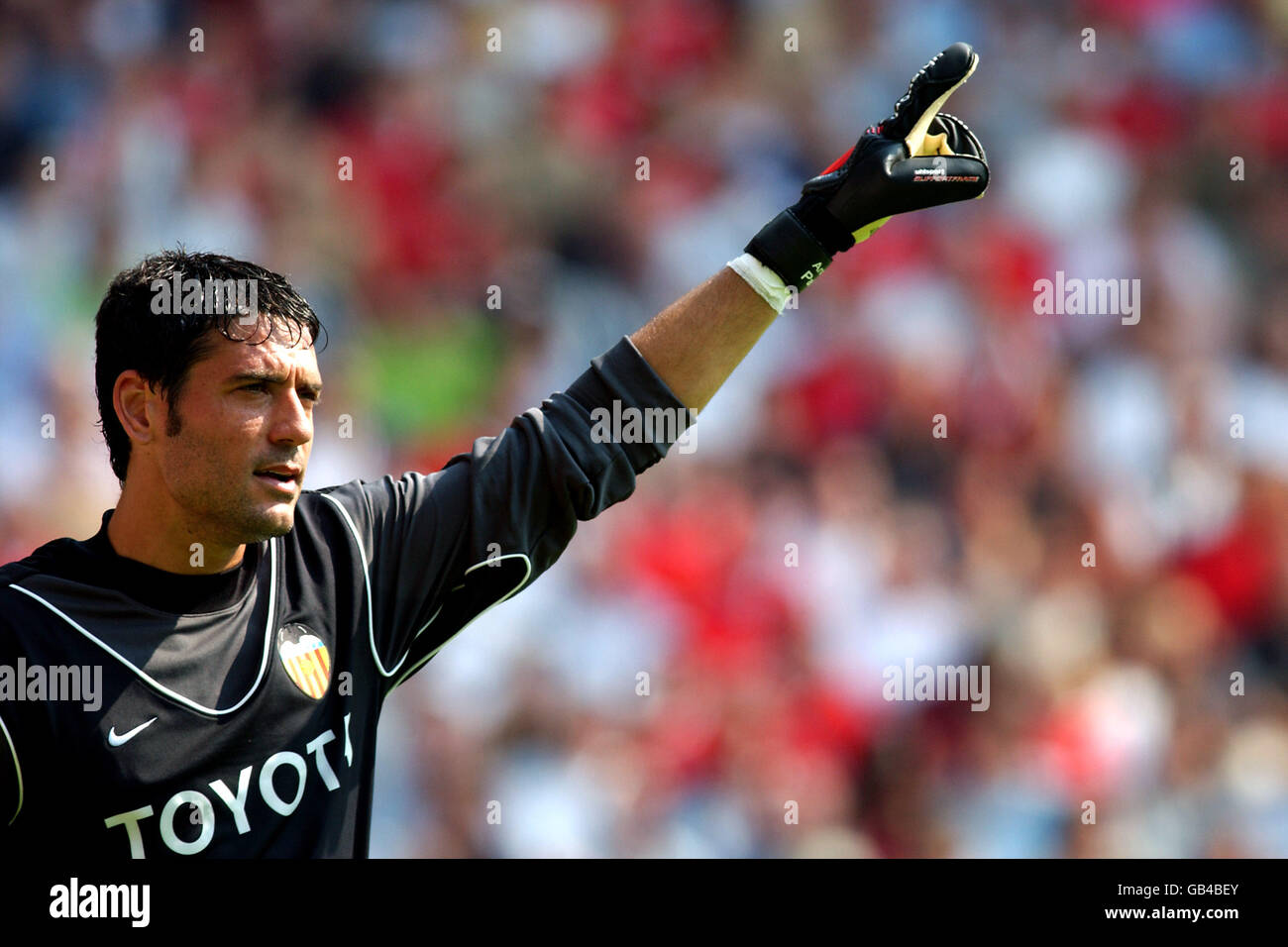 Valencias goalkeeper palop points the way forward to his teammates hi ...