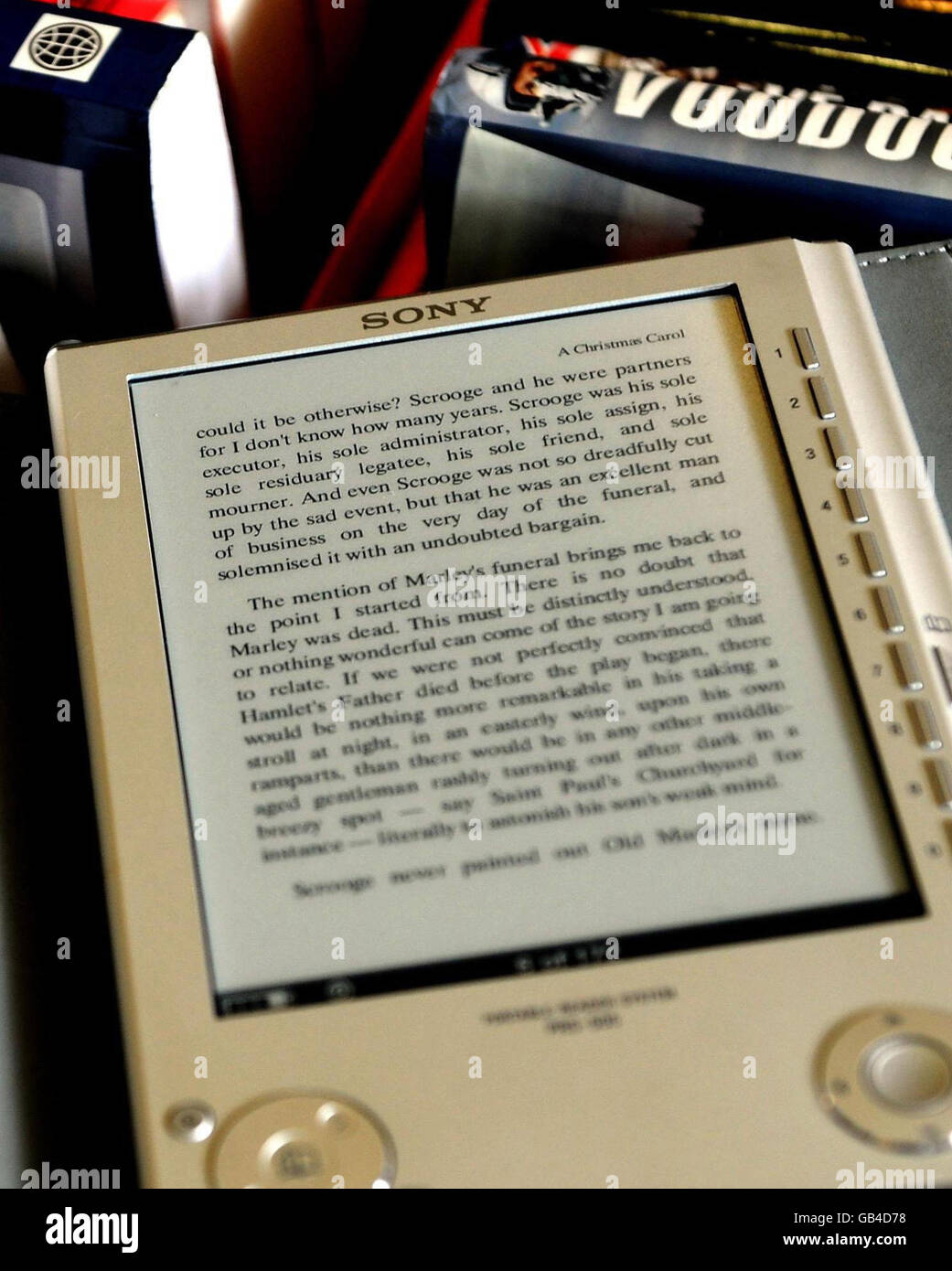 Reader model hi-res stock photography and images - Alamy