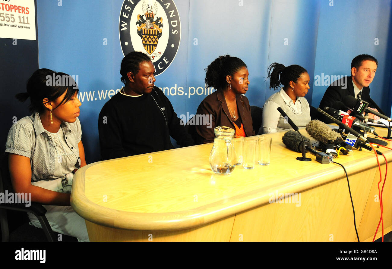 (left to right) Stephon Davidson's girlfriend Jade Gray, father Vincent ...