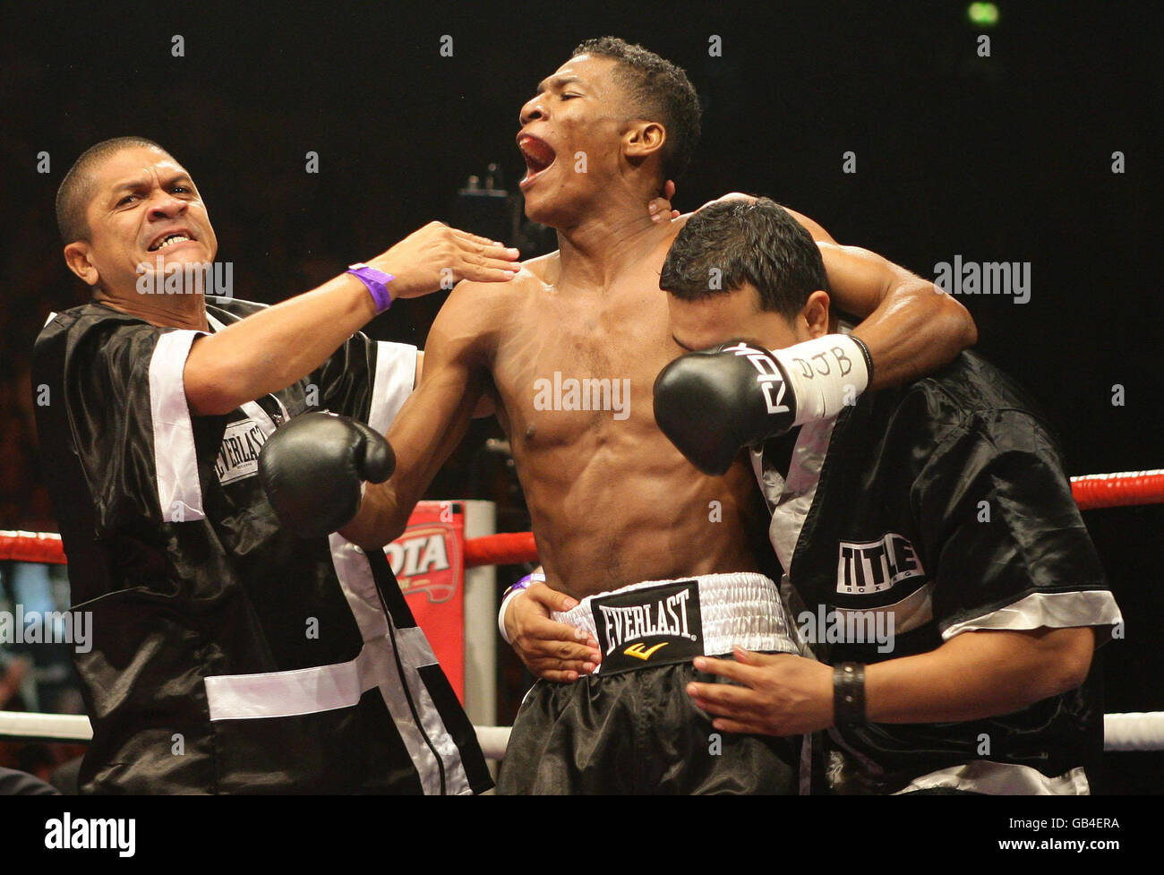 Colombian boxing hi-res stock photography and images - Alamy