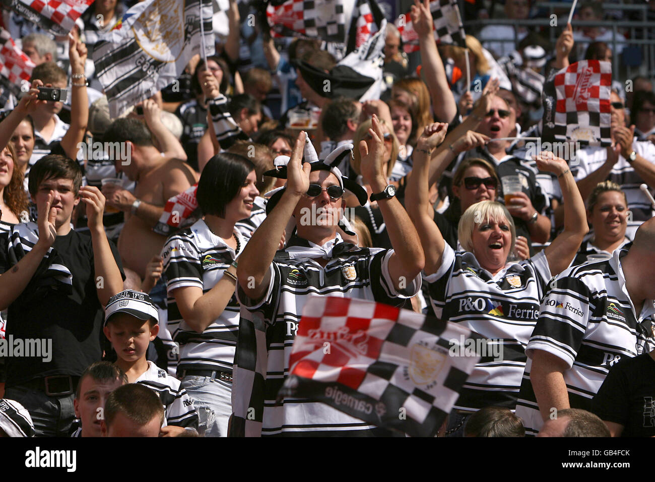 Hull FC fans show their support and colours in the stands Stock Photo ...