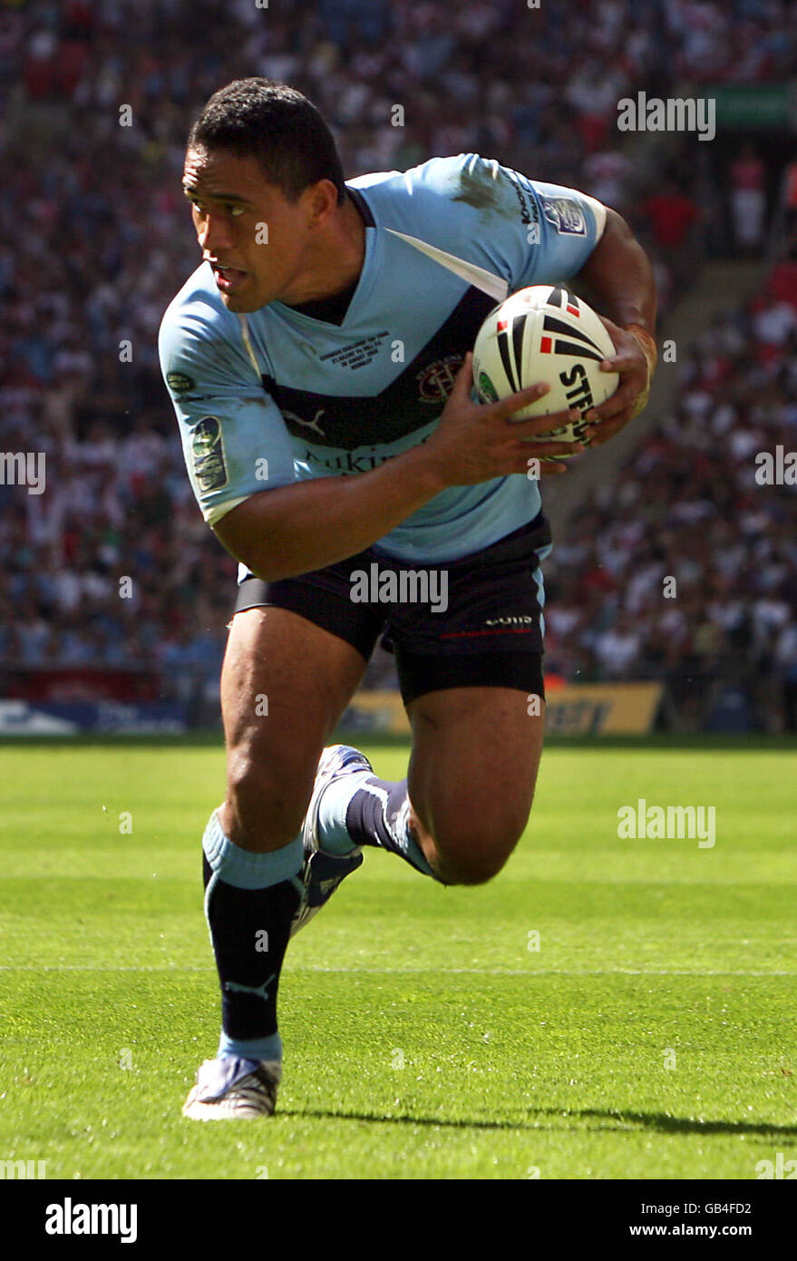 Challenge Cup Hull St Helens High Resolution Stock Photography and ...