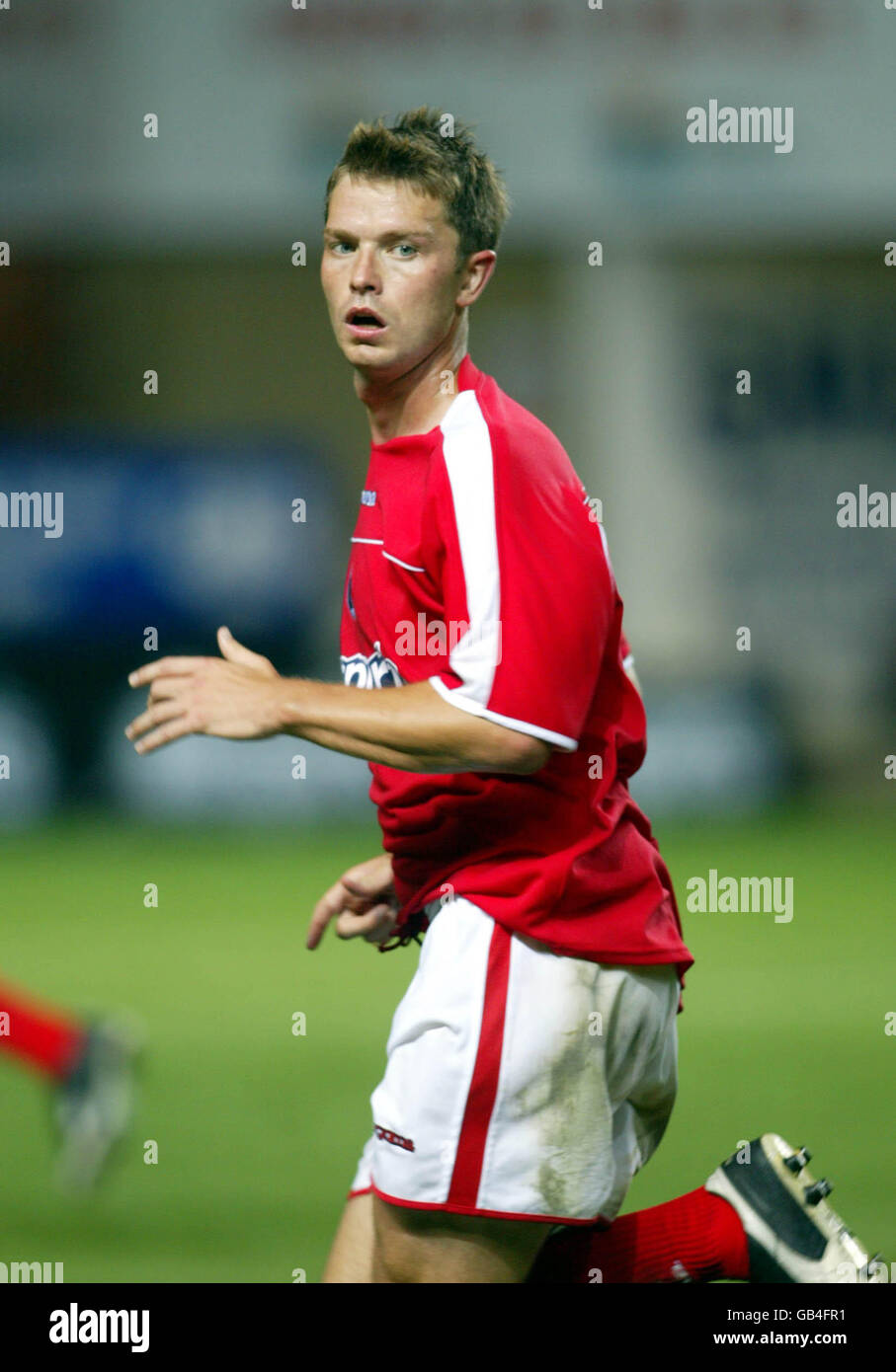 Charlton athletics stephen hughes hi-res stock photography and images ...
