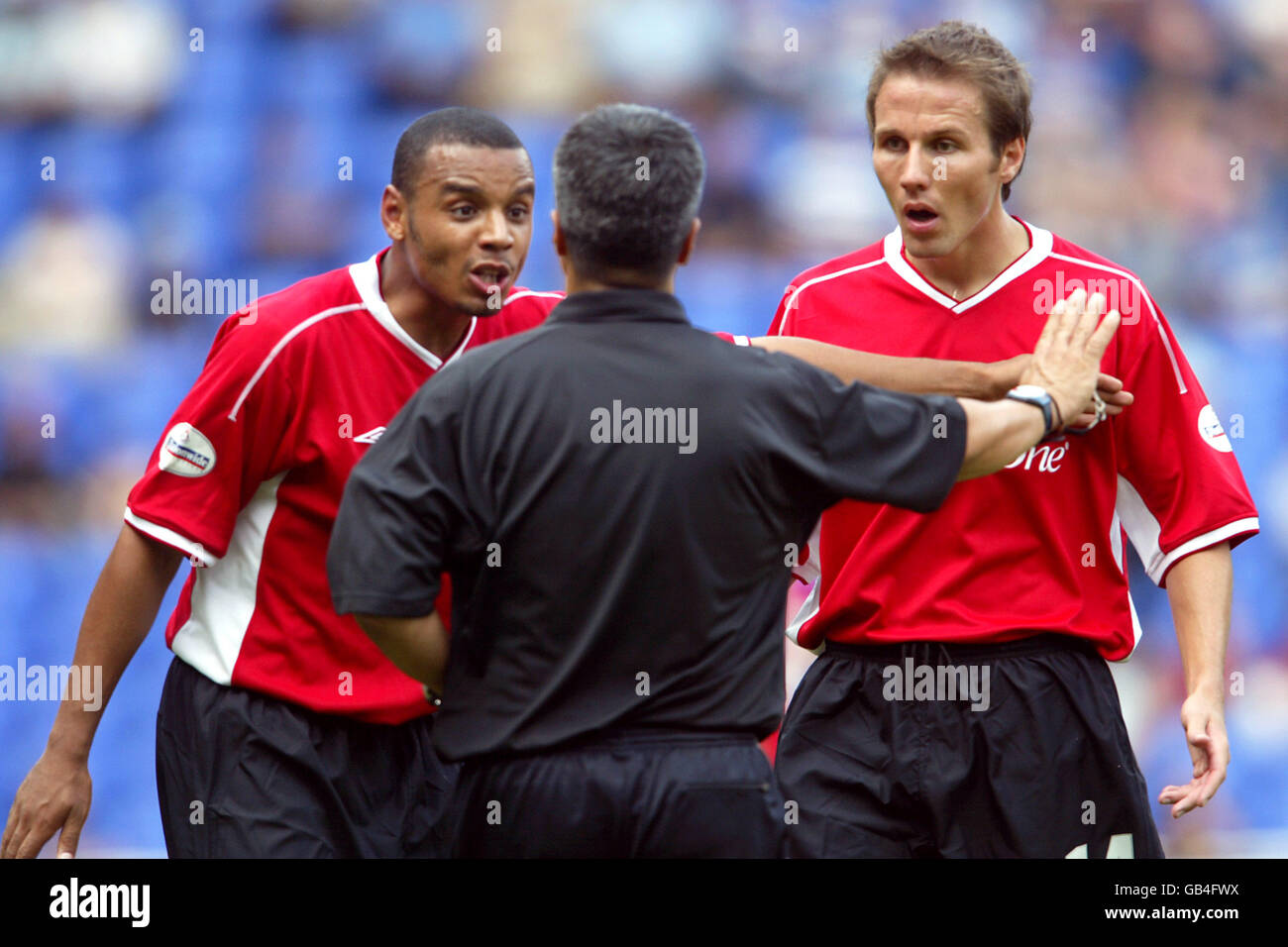 Referee ray oliver hi-res stock photography and images - Alamy