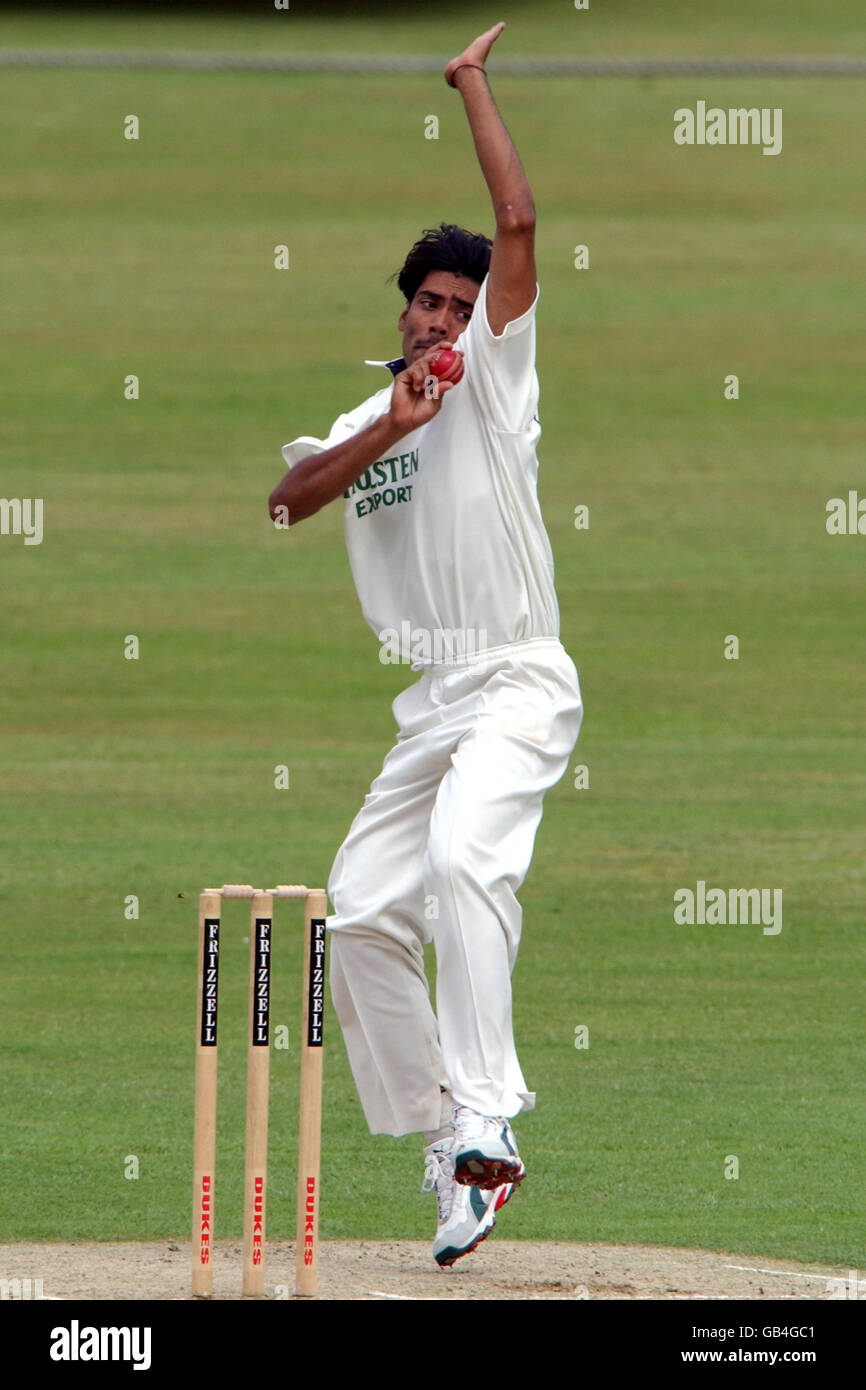 Cricket - Frizzell County Championship - Division One - Surrey v Kent ...