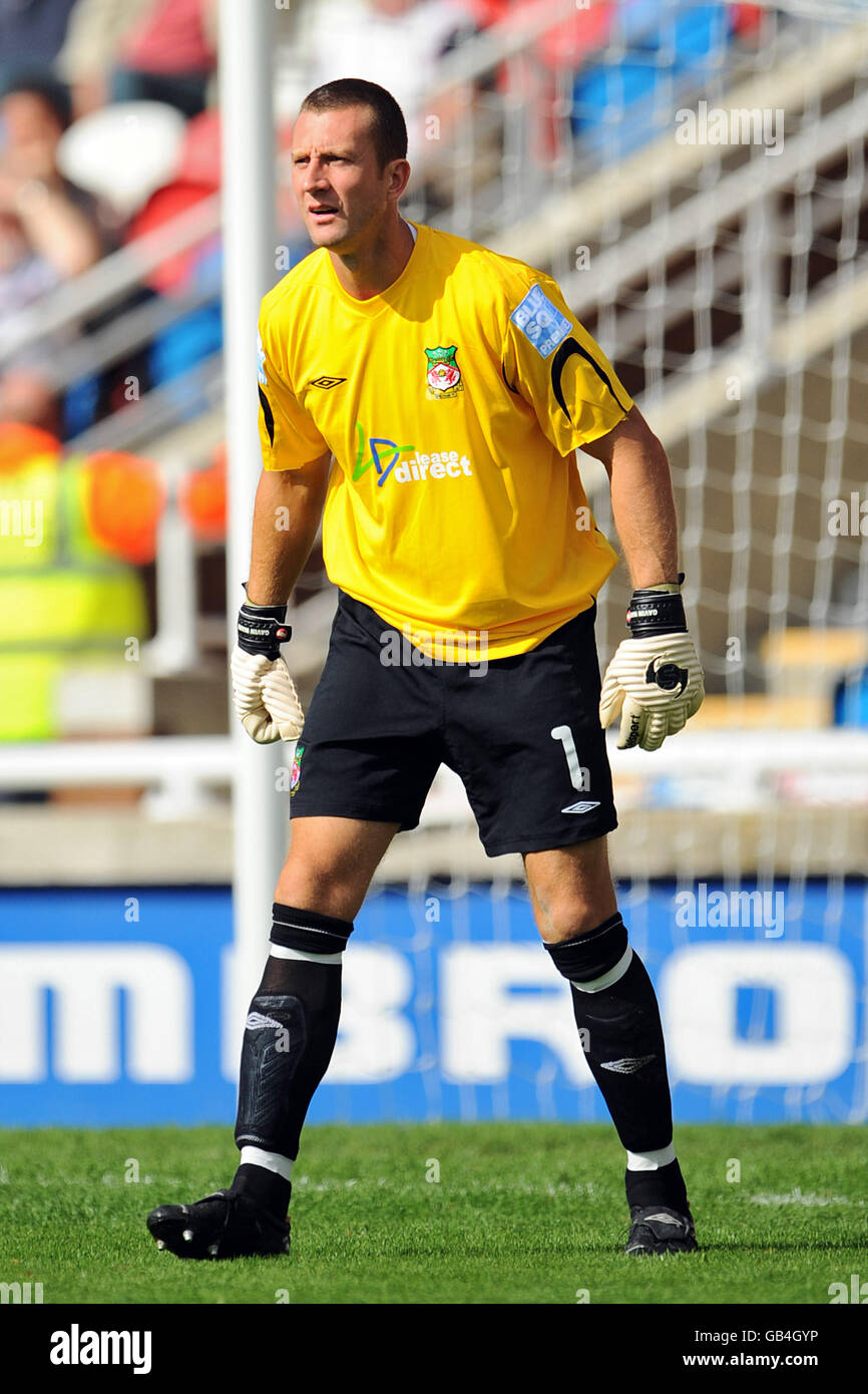 Soccer blue square premier league rushden diamonds wrexham nene park hi ...