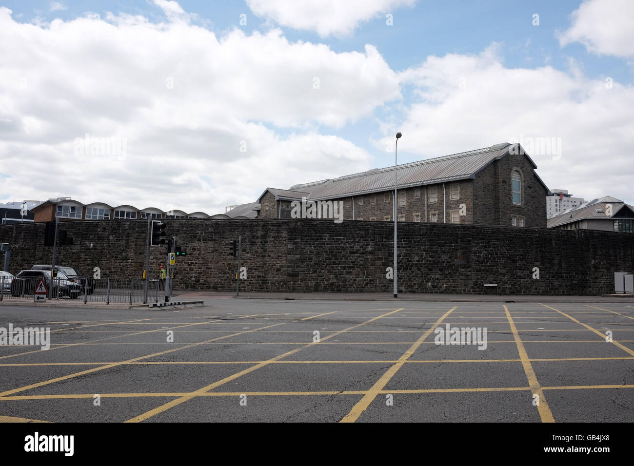 The grey walls of Cardiff prison, 5th July 2016 Stock Photo - Alamy