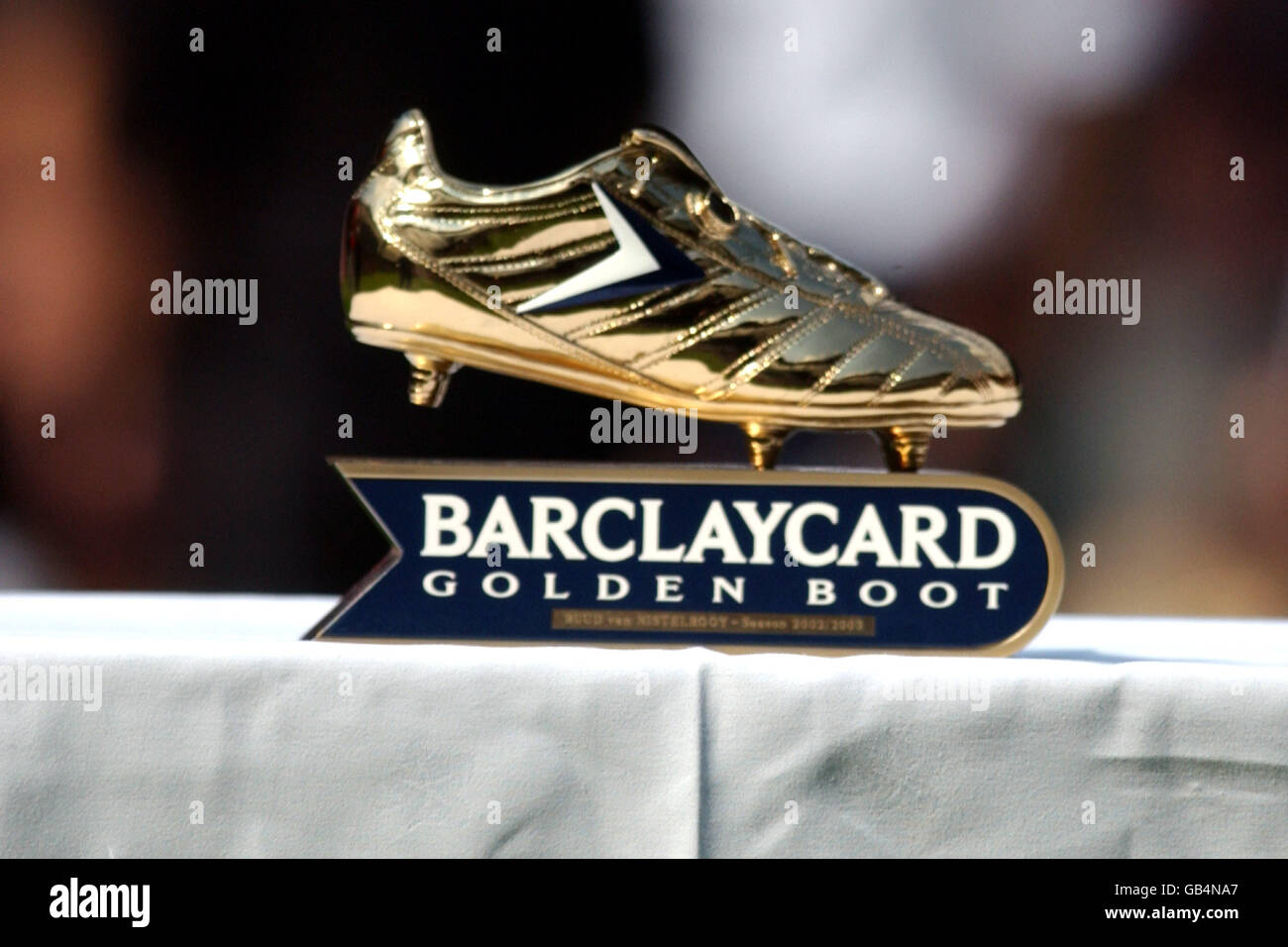 Premier league golden boot trophy hi-res stock photography and images ...