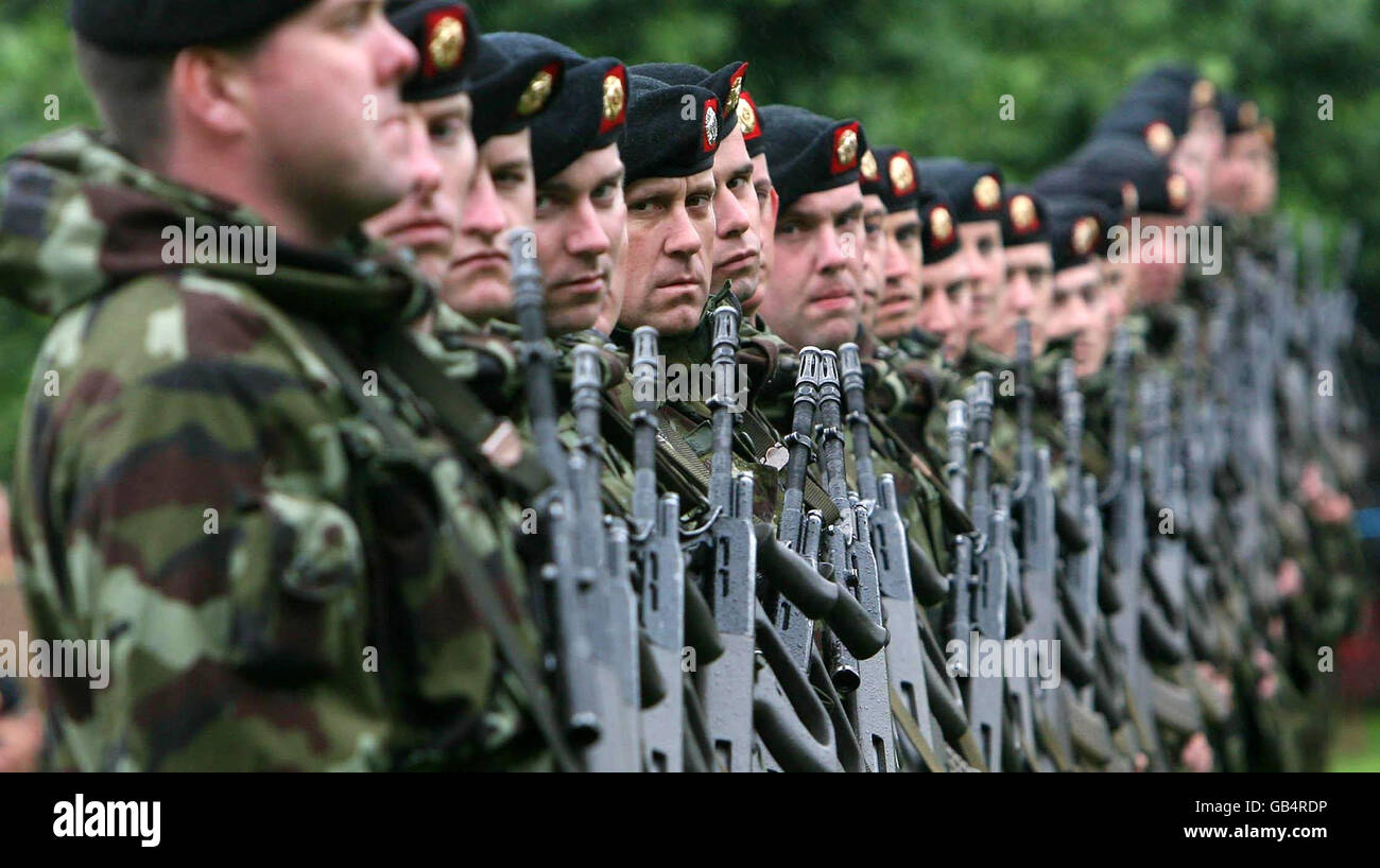 98th Battalion of the Irish Defence Forces parade Stock Photo - Alamy