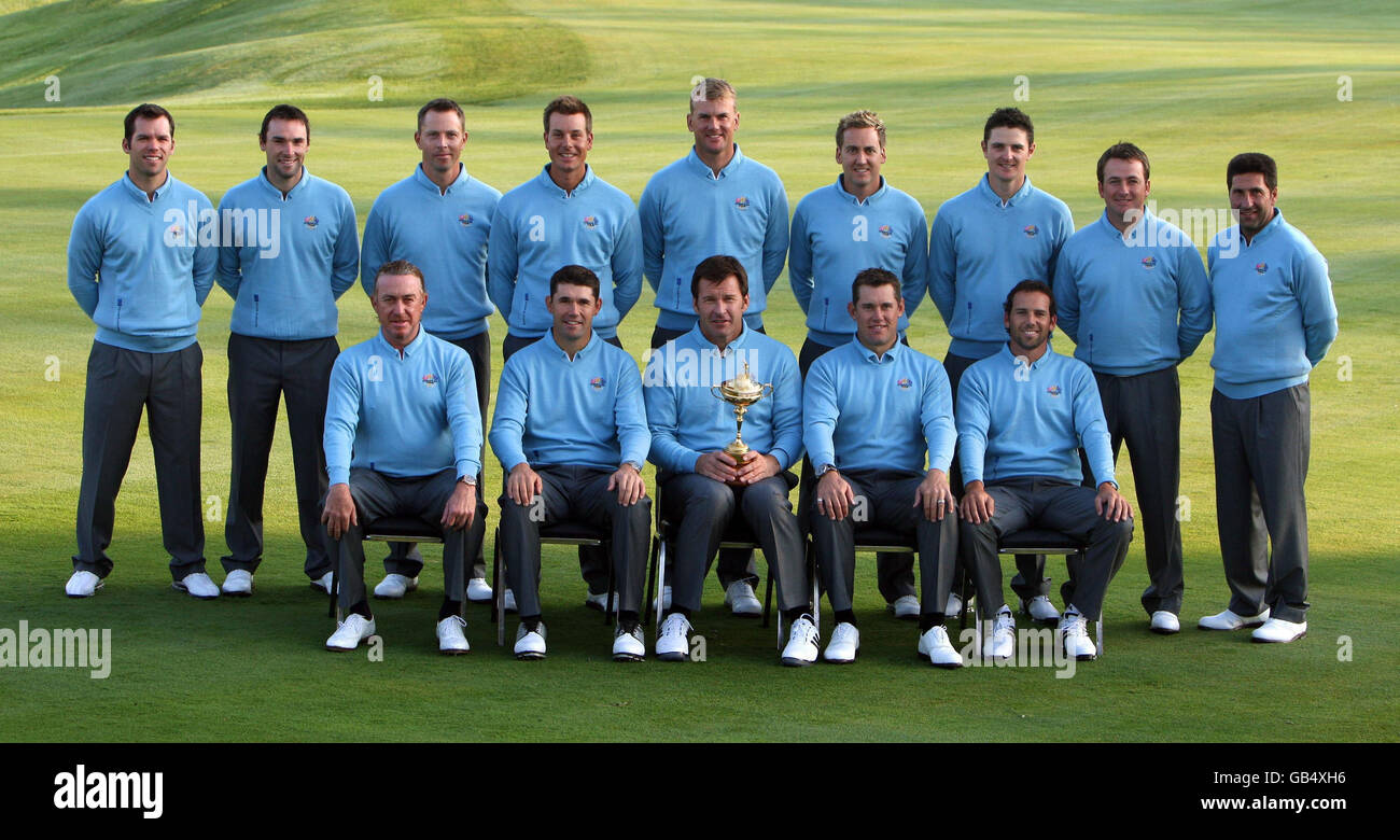 The european ryder cup team pose with the trophy hi-res stock ...