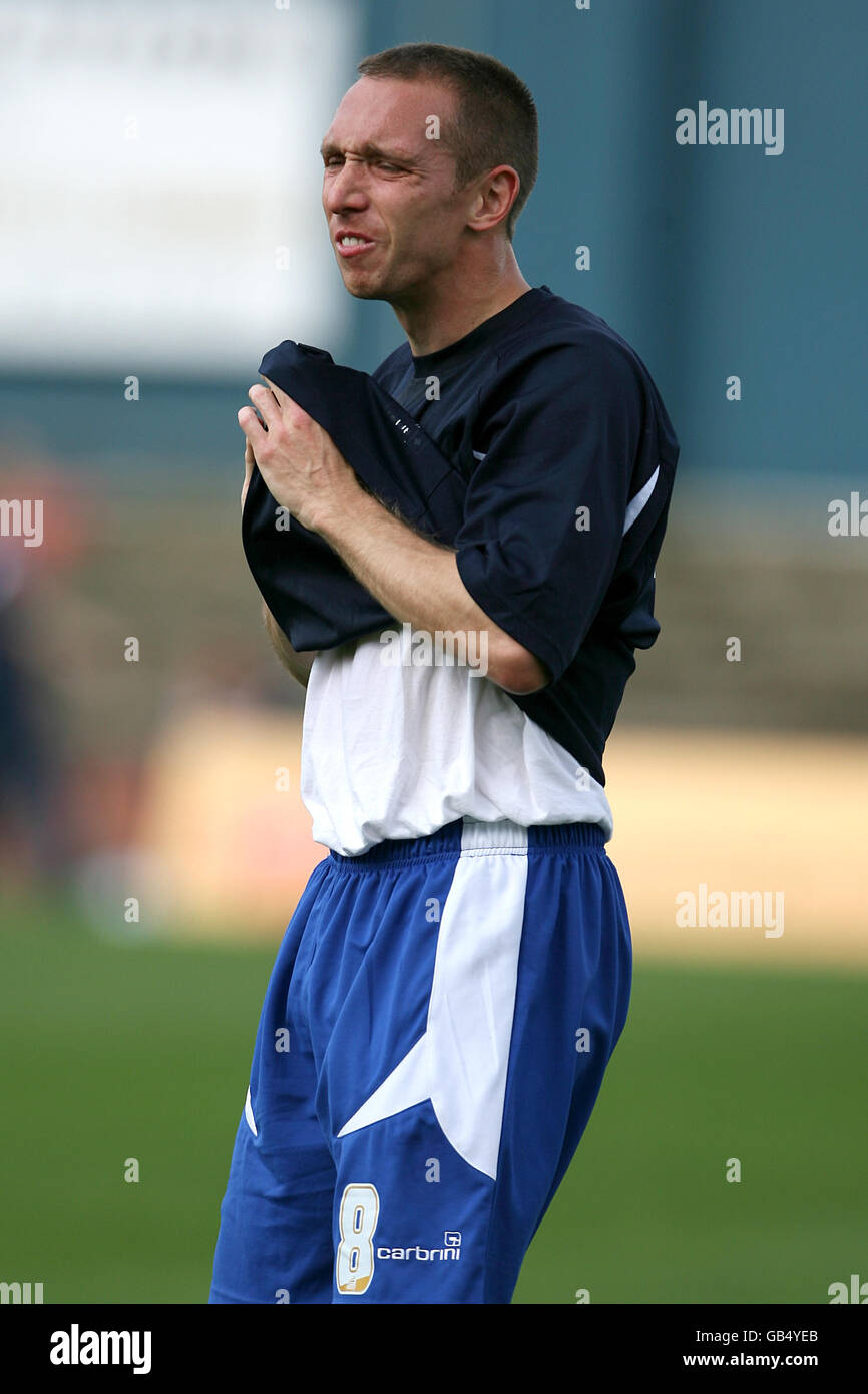 Oldham athletic training hi-res stock photography and images - Alamy