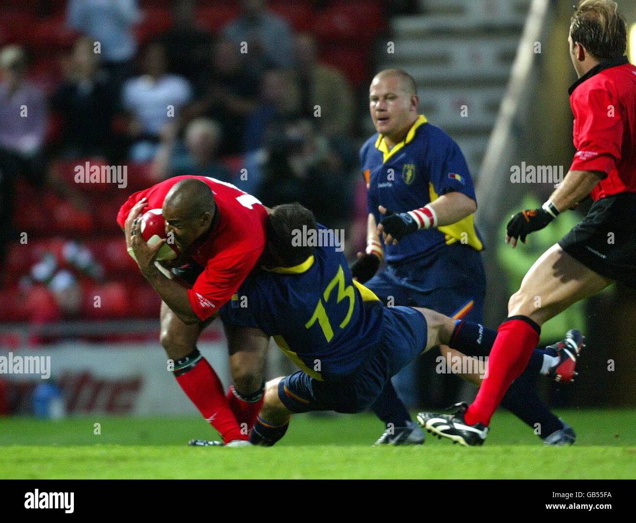 Wales despite tackle hi-res stock photography and images - Alamy