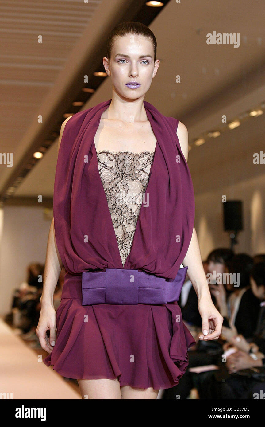 Modernist mango catwalk show hi-res stock photography and images - Alamy