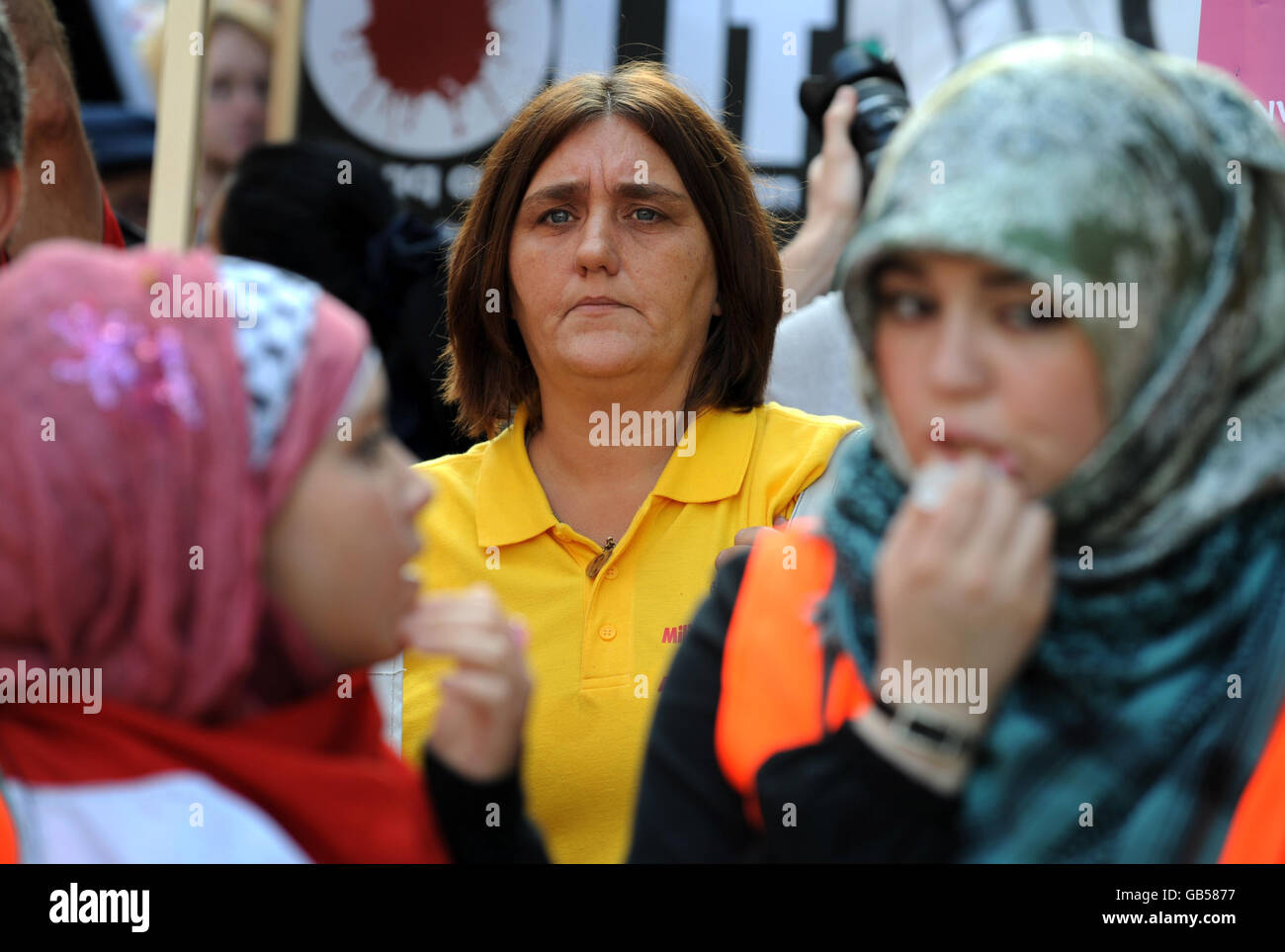Rose gentle anti war protest hi-res stock photography and images - Alamy